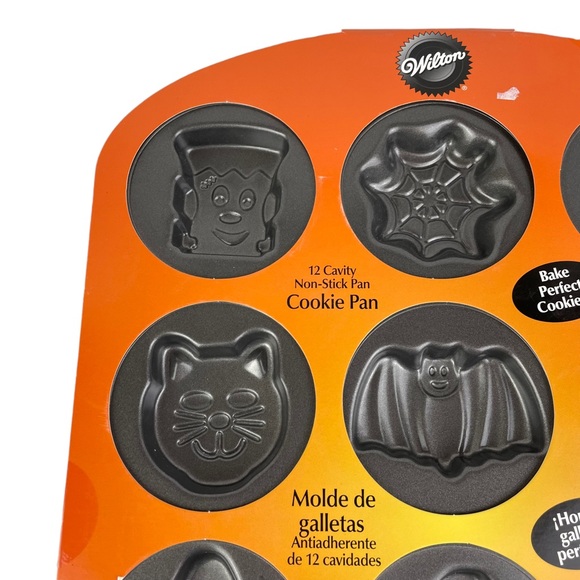Wilton | Kitchen | Nwt Wilton Halloween Cavity Cookie Pan Bat Cat Ghost ...